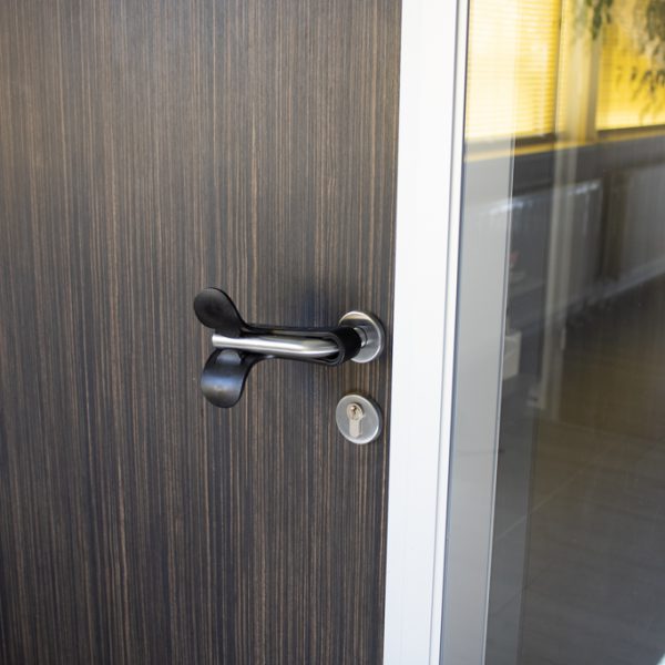 Hands-Free Door Opener - ARTE VIVA - Hygienic Solution
